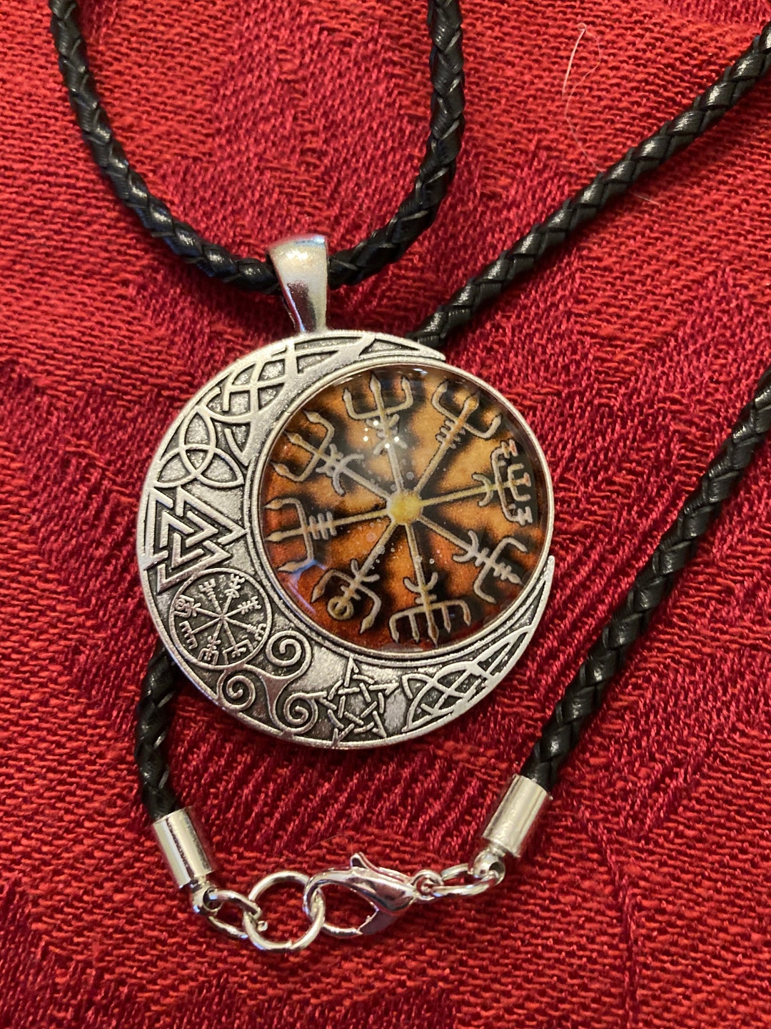 Vegvisir-viking Compass on Leather Cord - Etsy