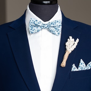 Faded Blue Floral Tie, Dusty Blue Wedding Necktie, Shades of Blue Tie, Groomsmen Socks Blue ...
