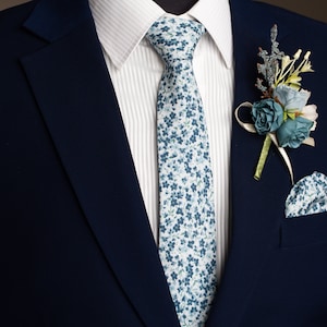 Faded Blue Floral Tie, Dusty Blue Wedding Necktie, Shades of Blue Tie, Groomsmen Socks Blue ...