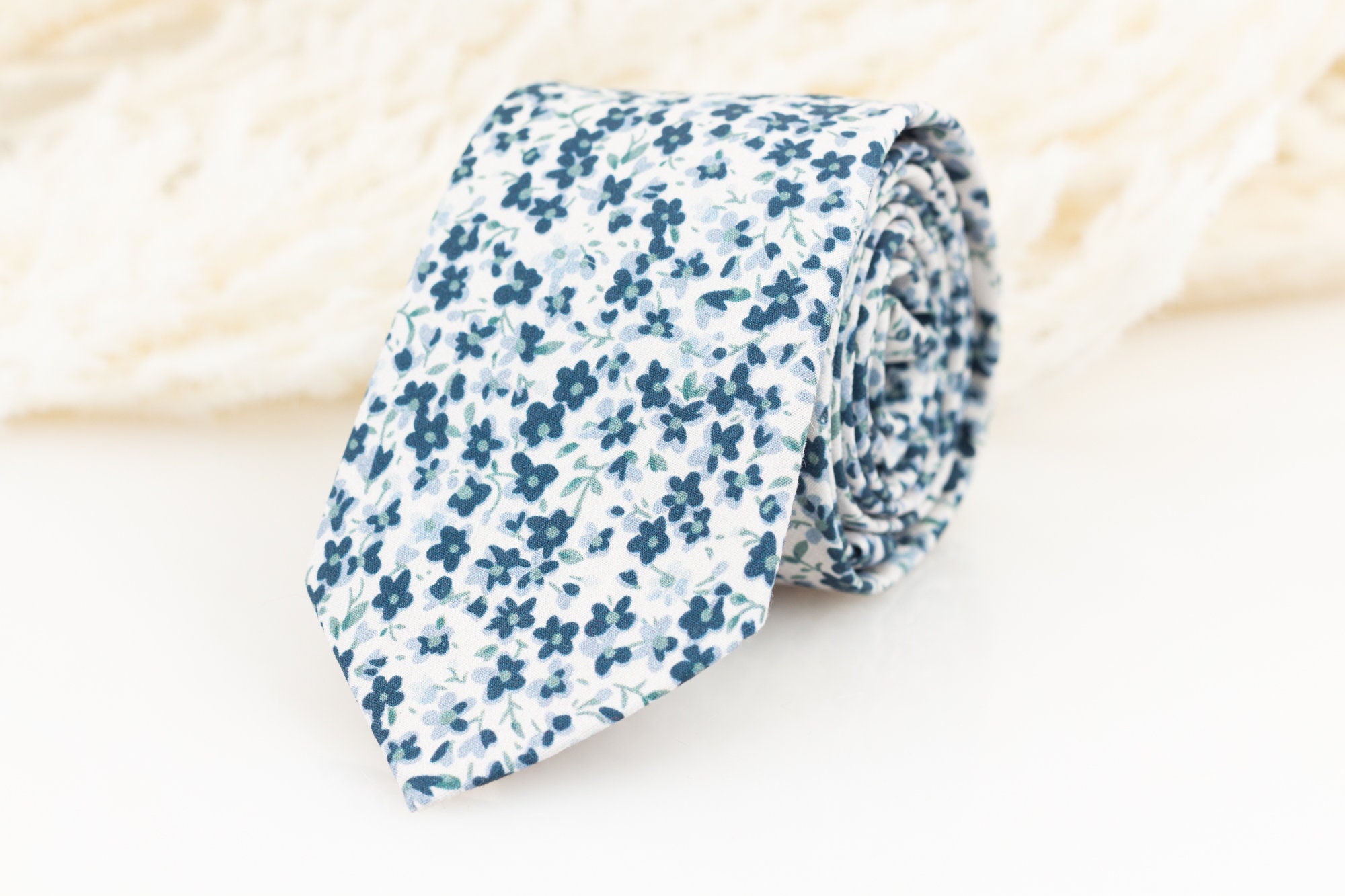 Dusty Blue Floral Tie, Shades of Blue Tie, Groomsmen Faded Blue Tie ...