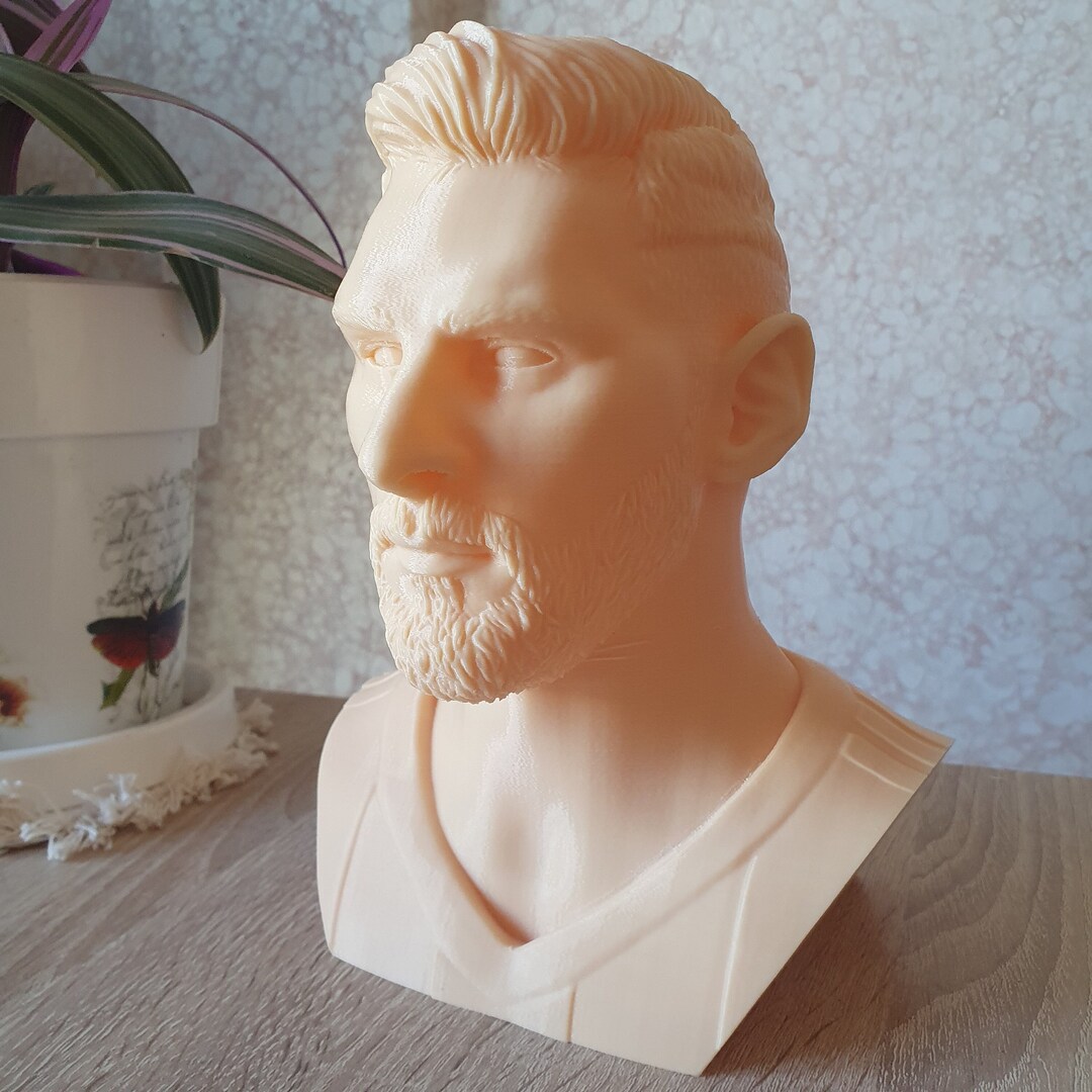 Lionel Messi Bust Headphone Stand Perfect for Your Desk or Home Office ...