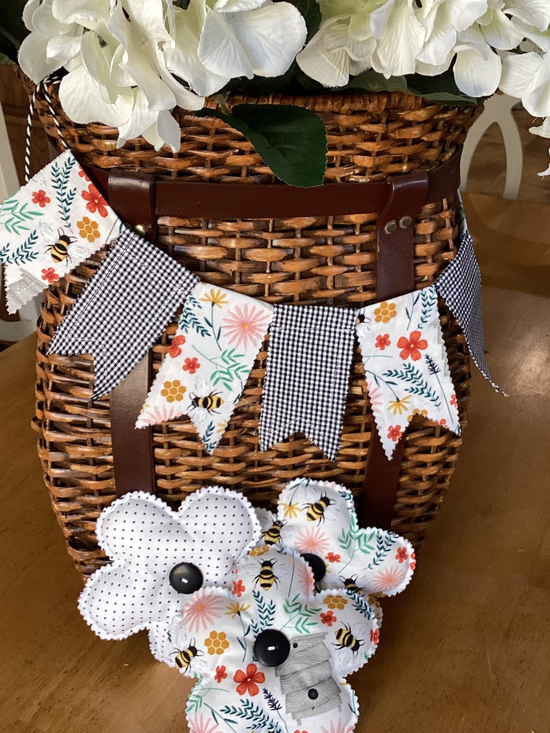 Farmhouse Honey Bee Decor, Spring Decor, Gift for Her, Fabric Flowers ...