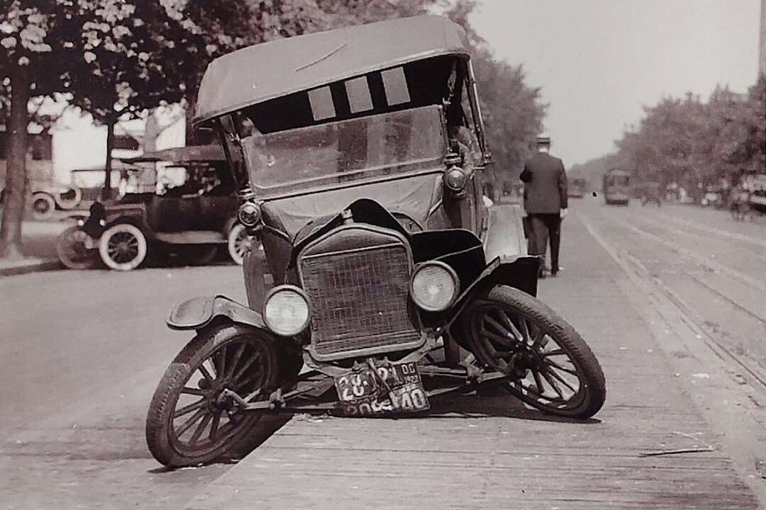 Wrecked Vintage Ford Model T 4 X 6 Photo Post Card - Etsy