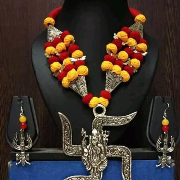 Silk Thread Necklace - Etsy