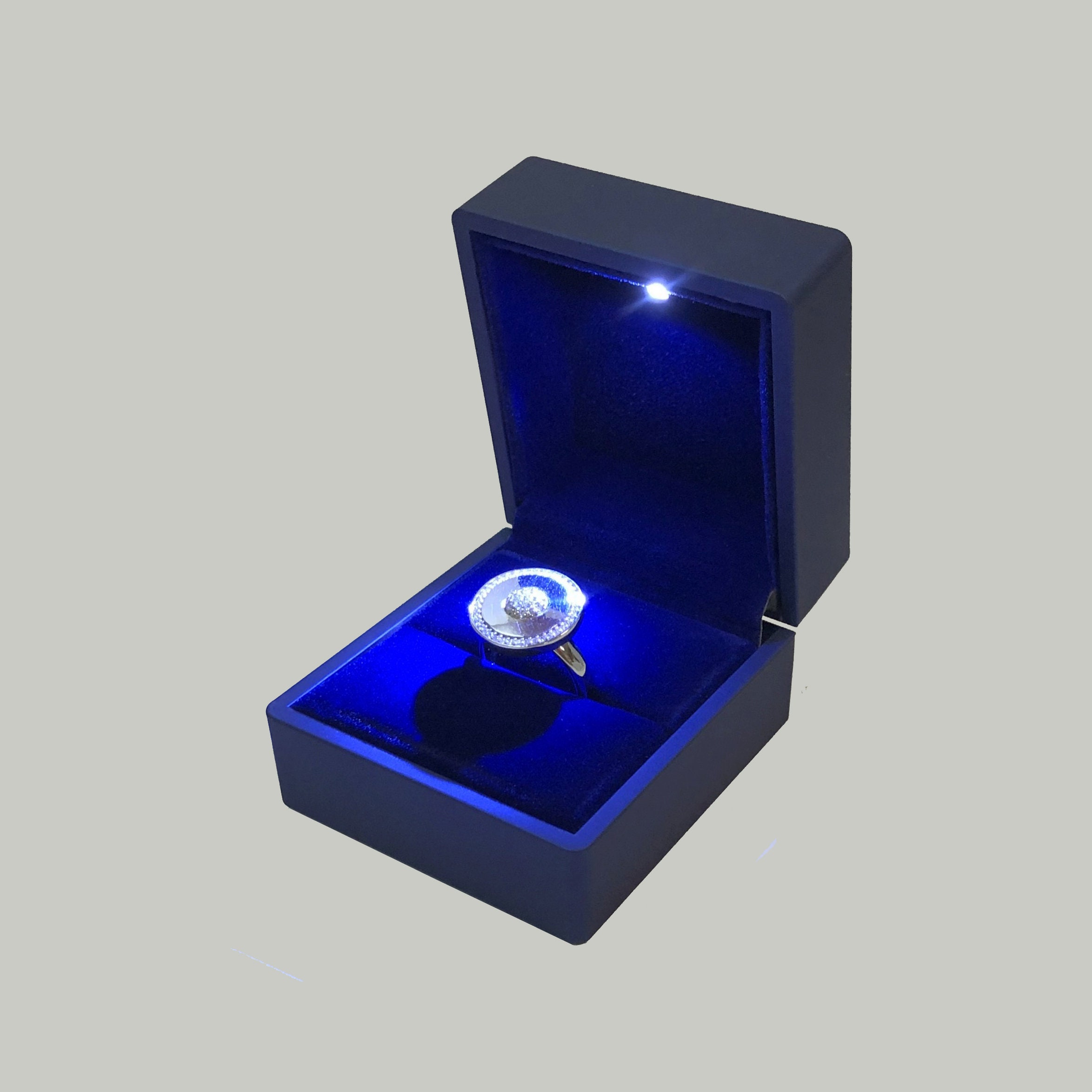 LED Light Ring Box Jewelry box Engagement Ring Box illuminated | Etsy