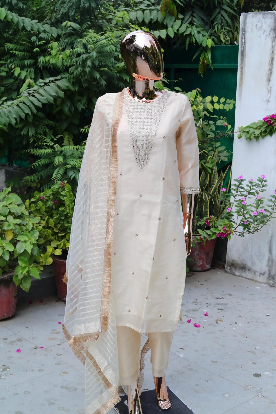 Indian Party / Wedding Wear for Women - Cream Silk Embroidered Straight ...
