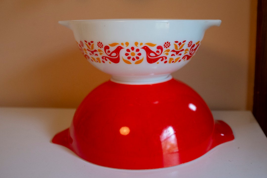 Pyrex Friendship Red Rooster Cinderella Bowls - Set of 2 - Etsy Canada