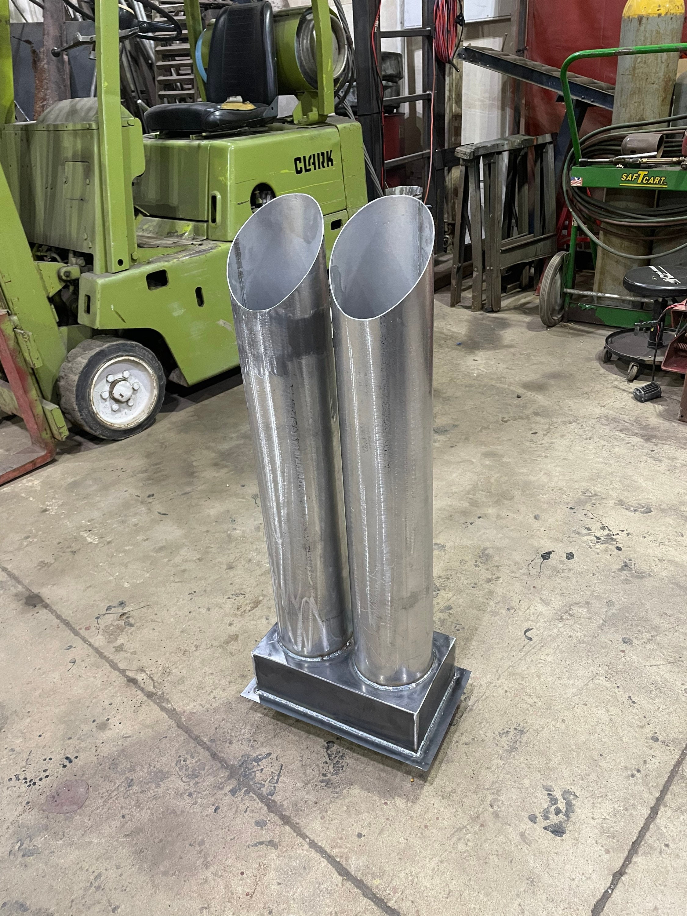 Exhaust stack store