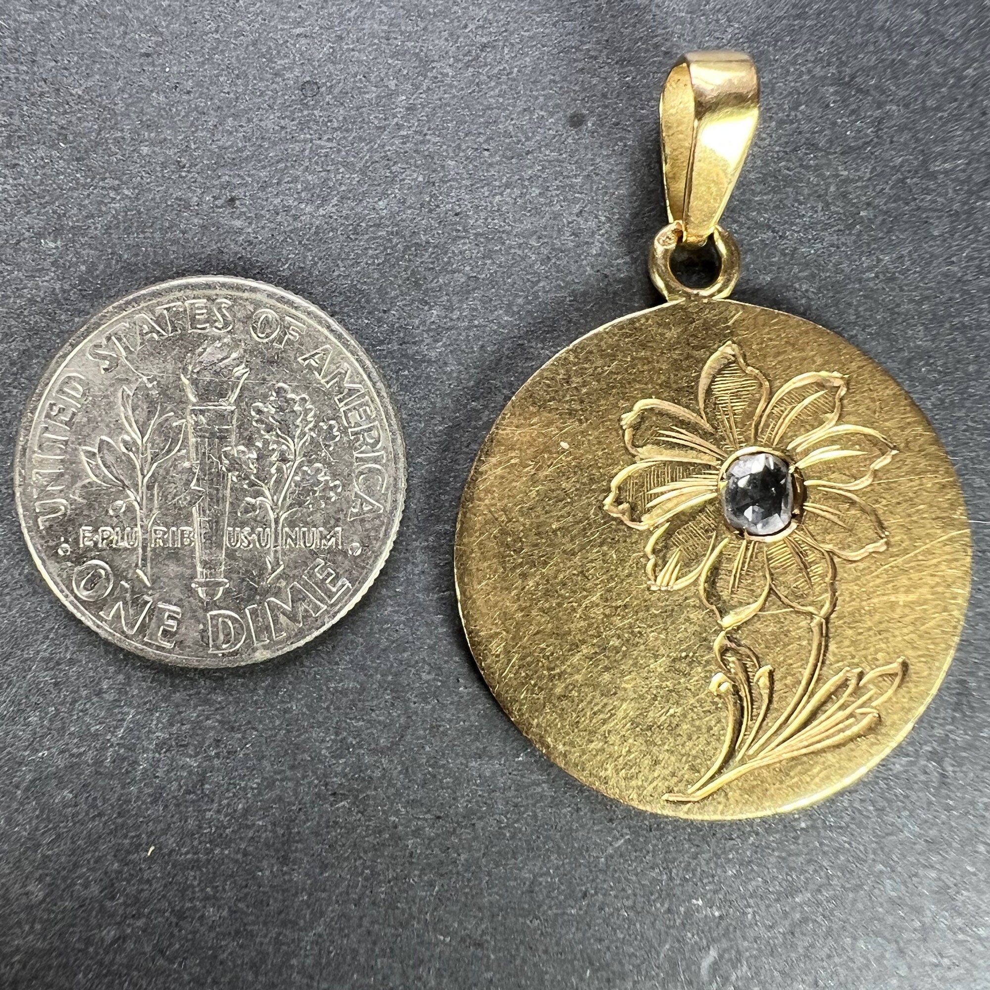 French Daisy Margherite Flower 18 Karat Yellow Gold Diamond Charm ...