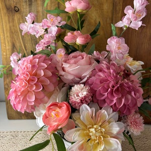 Spring Arrangement. Shades of Pinks, Mauves and Soft Yellows. Large ...