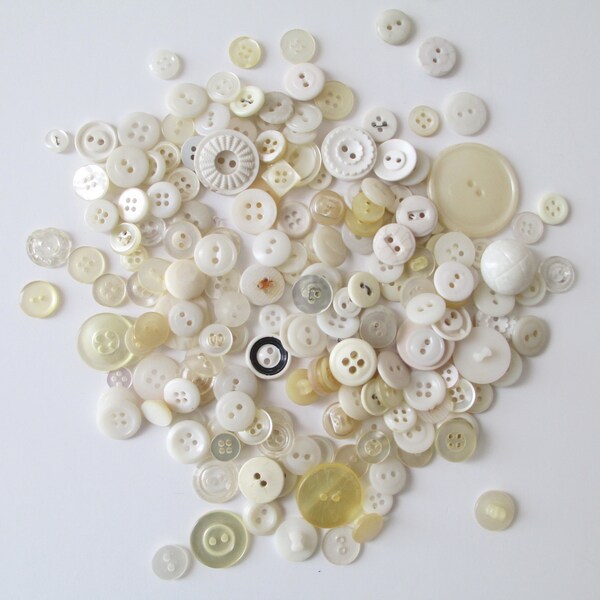 Vintage Buttons - Etsy
