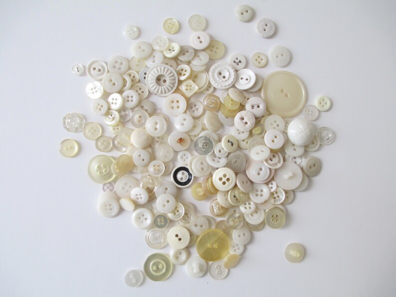 Vintage Buttons Ivory White, All Sizes Assortment, Vintage Buttons Lot ...