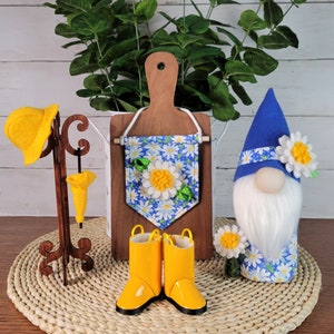 Mini Rain Hat and Umbrella - Mini Rain Accessories - Tiered Tray ...