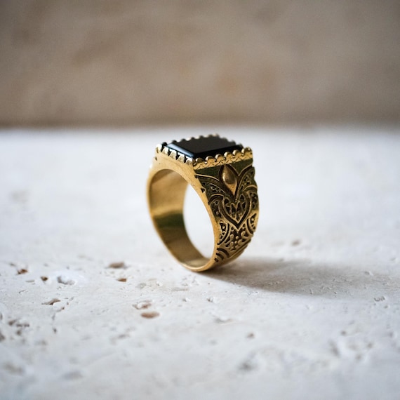 Square onyx signet ring store
