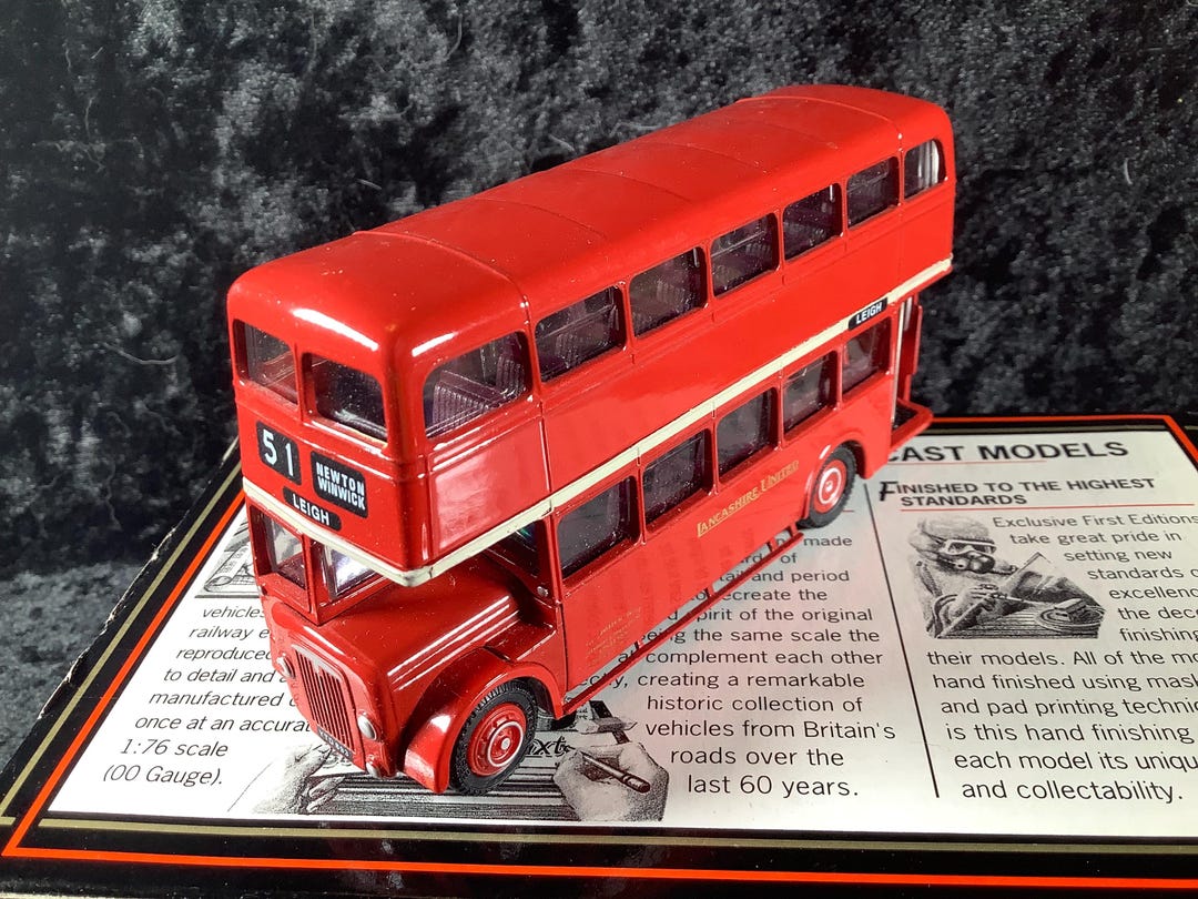 EFE 1/76 Scale Model Bus 19807 Daimler CVG5 - Lancashire United - Etsy