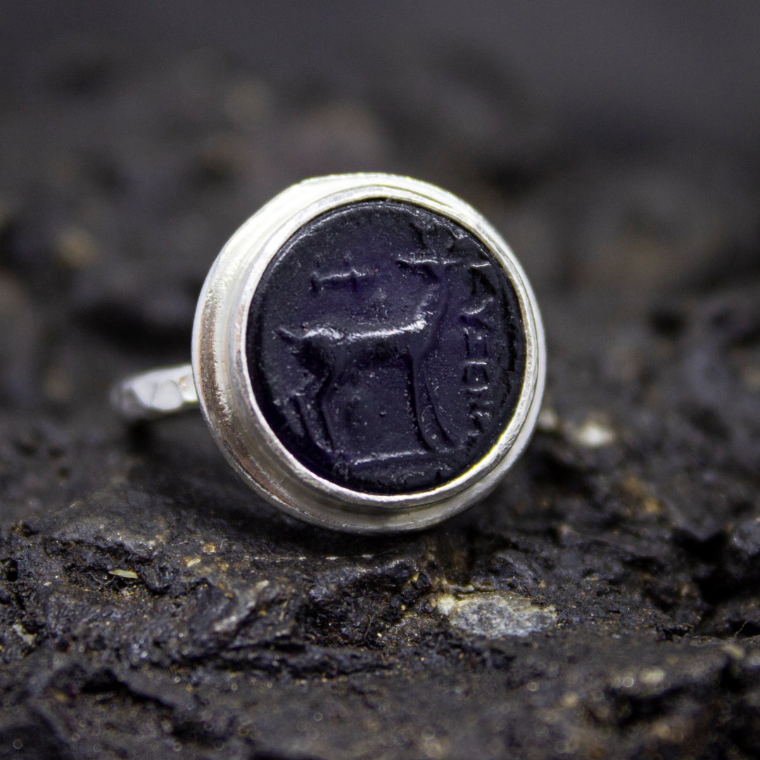 Christmas Deer Intaglio Glass Ring | 925 Sterling Silver | Artemis ...
