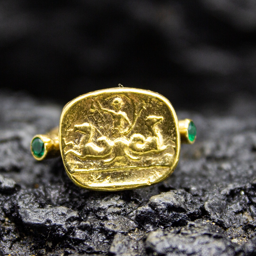 Roman Art Horses Signet Ring | 24K Gold Plated | Ancient Greek Ring ...