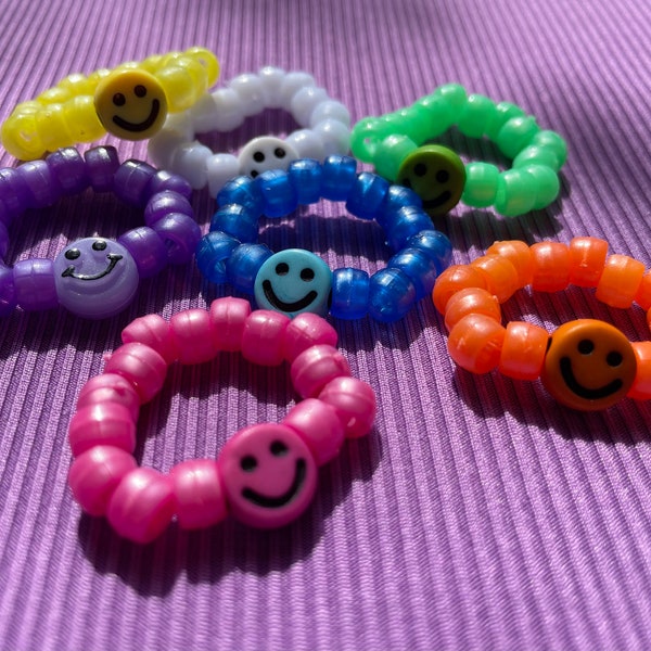 Smiley Face Stretchy Beaded Y2K Ring Monochromatic Trendy Early 2000 Inspired Beaded Ring Y2K ...