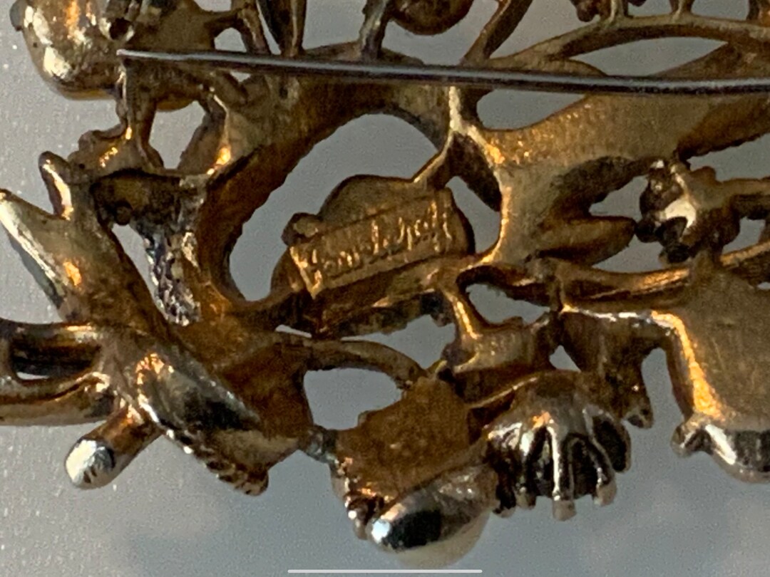 Pretty Vintage Brooch by Coro Under Their British Outlet Name ...