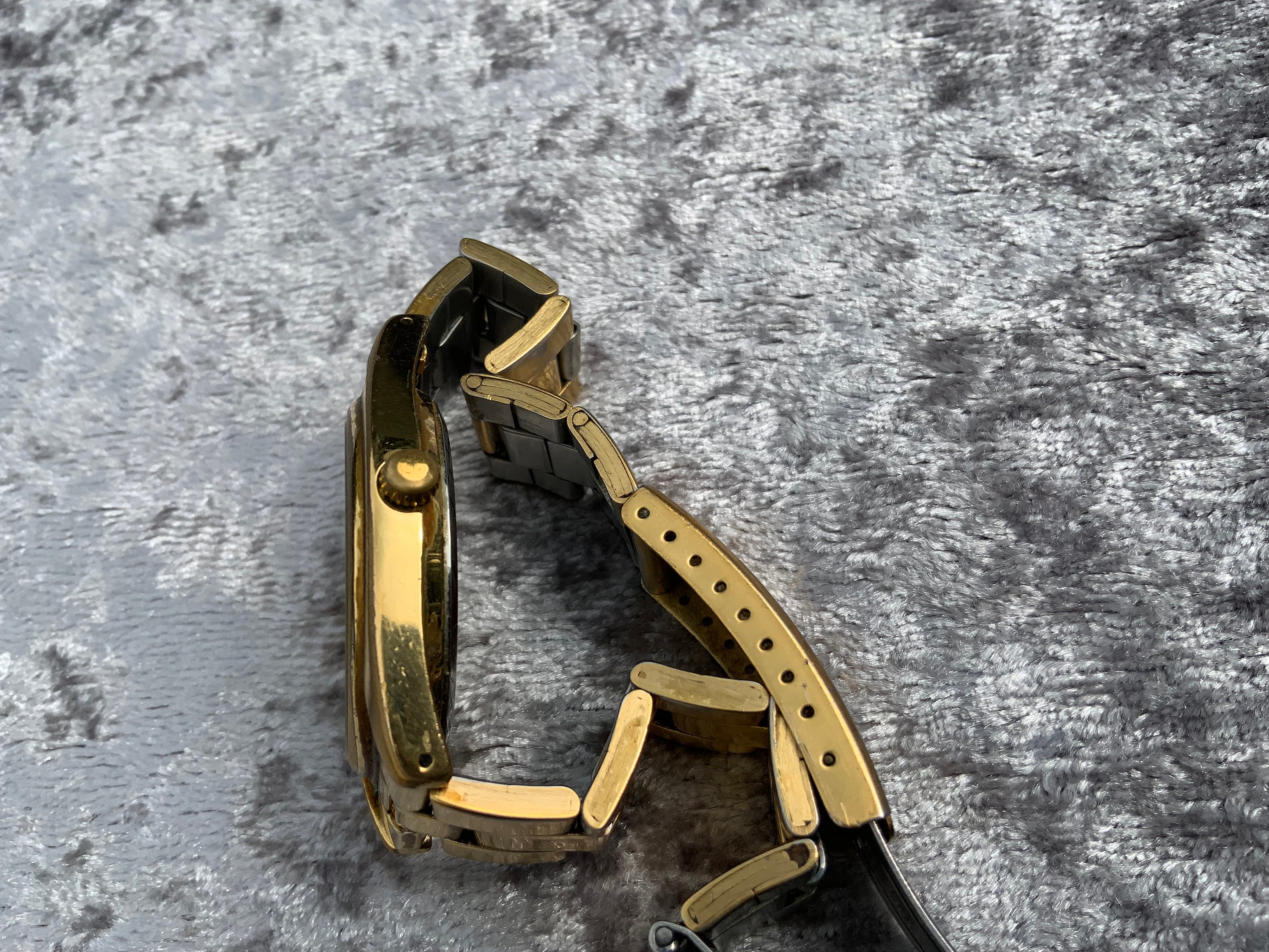 Men's Vintage Avia Date Quartz Watch - Etsy