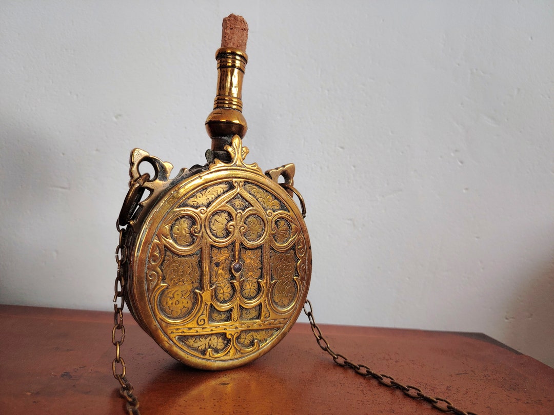 Very Beautiful Atypical Antique Object Gunpowder Bulb in Brass 19th ...