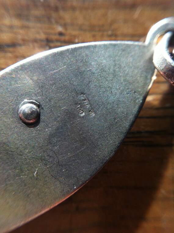 Leaning Virgin Mary Silver 800 - Gem