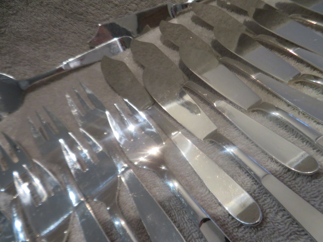 Fish Service 22p Silver Metal Modernist Style Goldsmith SFAM 1970 ...