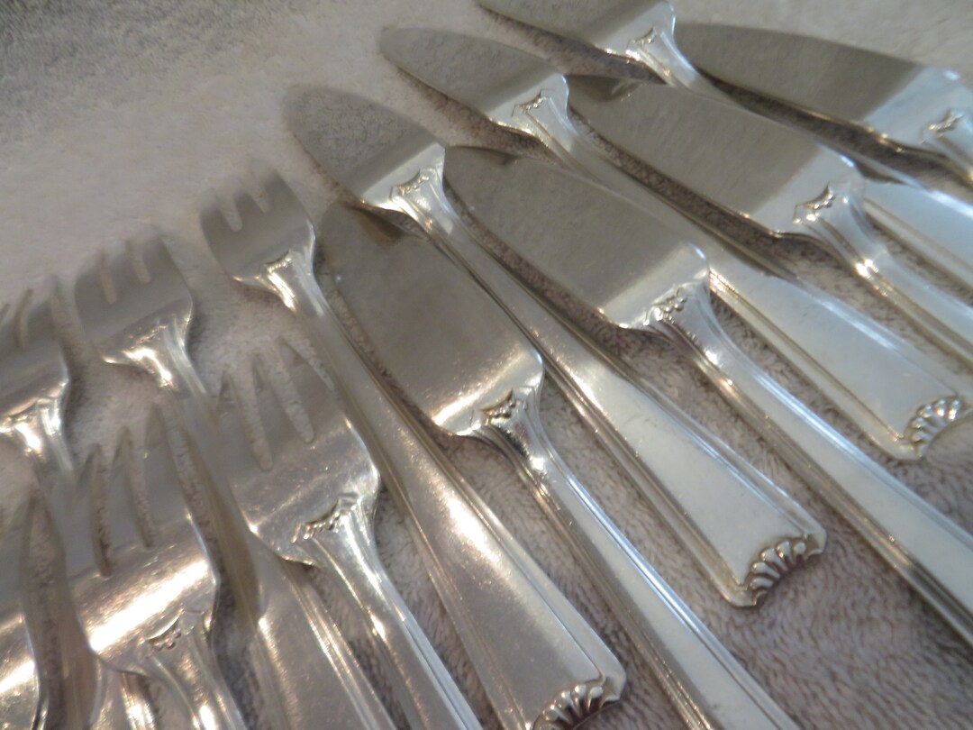 7 Silver Metal Fish Cutlery Art Deco Art Goldsmith Ercuis French Silver ...