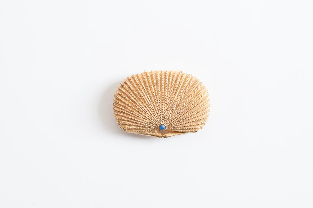 Vintage Perfume Solid Seashell Compact - Etsy