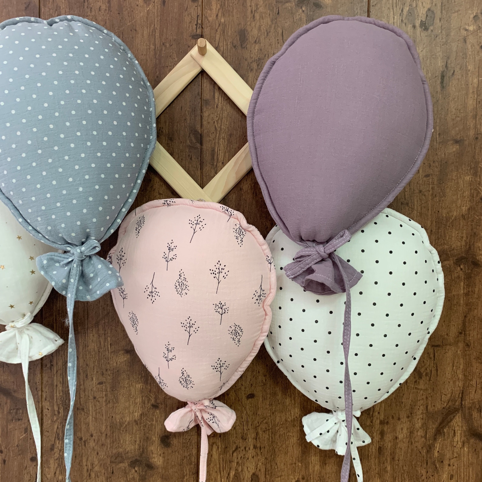 Set Fabric Balloon to Decorate Colorful Wall-mounted Balloons - Etsy