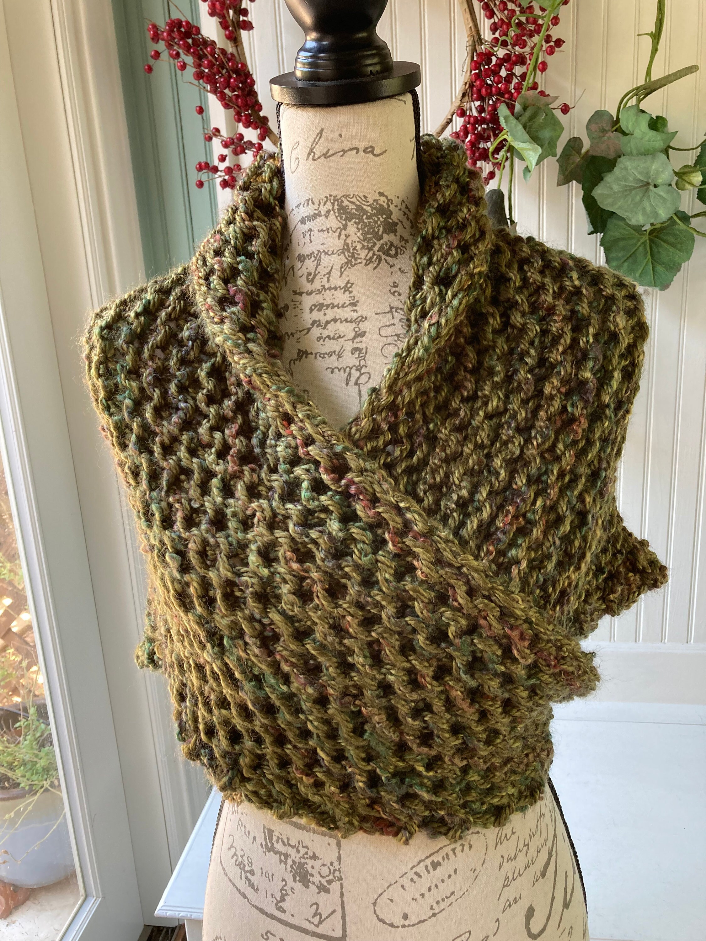 Claire Shawl, Knitted Shawl With Tassel, Winter Shawl, Medieval Shawl ...