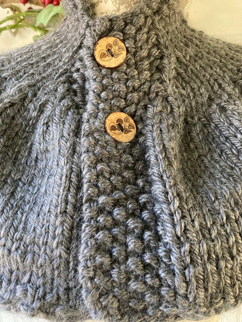 Brianna's American Cape - Etsy