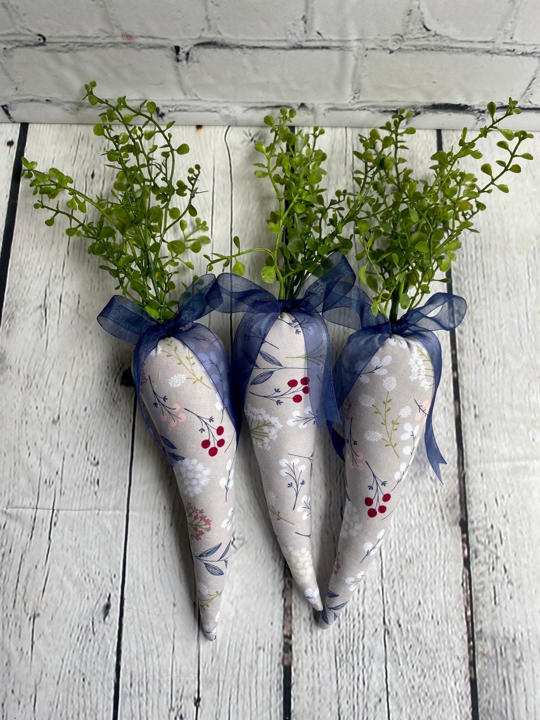 Stuffed Fabric Carrots, Easter Fabric Carrots, Fabric Carrot Decor ...