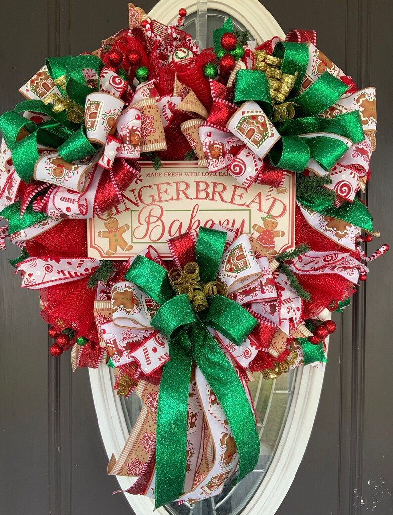 Gingerbread Bakery Wreath for Front Door, Gingerbread Deco Mesh Wreath ...
