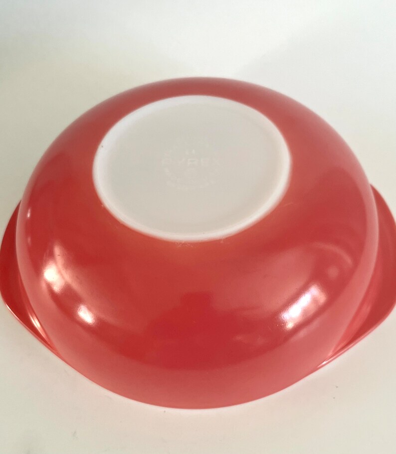 Vintage 1950s Pyrex Flamingo Pink Mixing Bowl/ Casserole Dish #024 - 2 ...