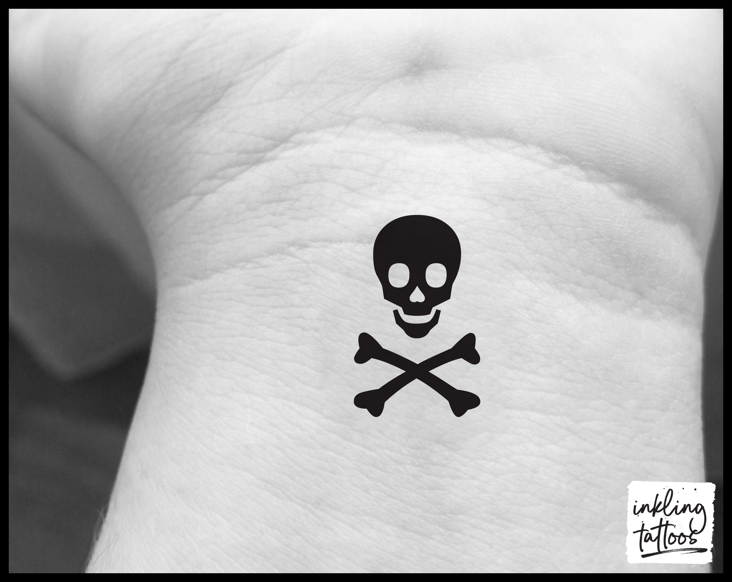 skull-and-crossbones-tattoo