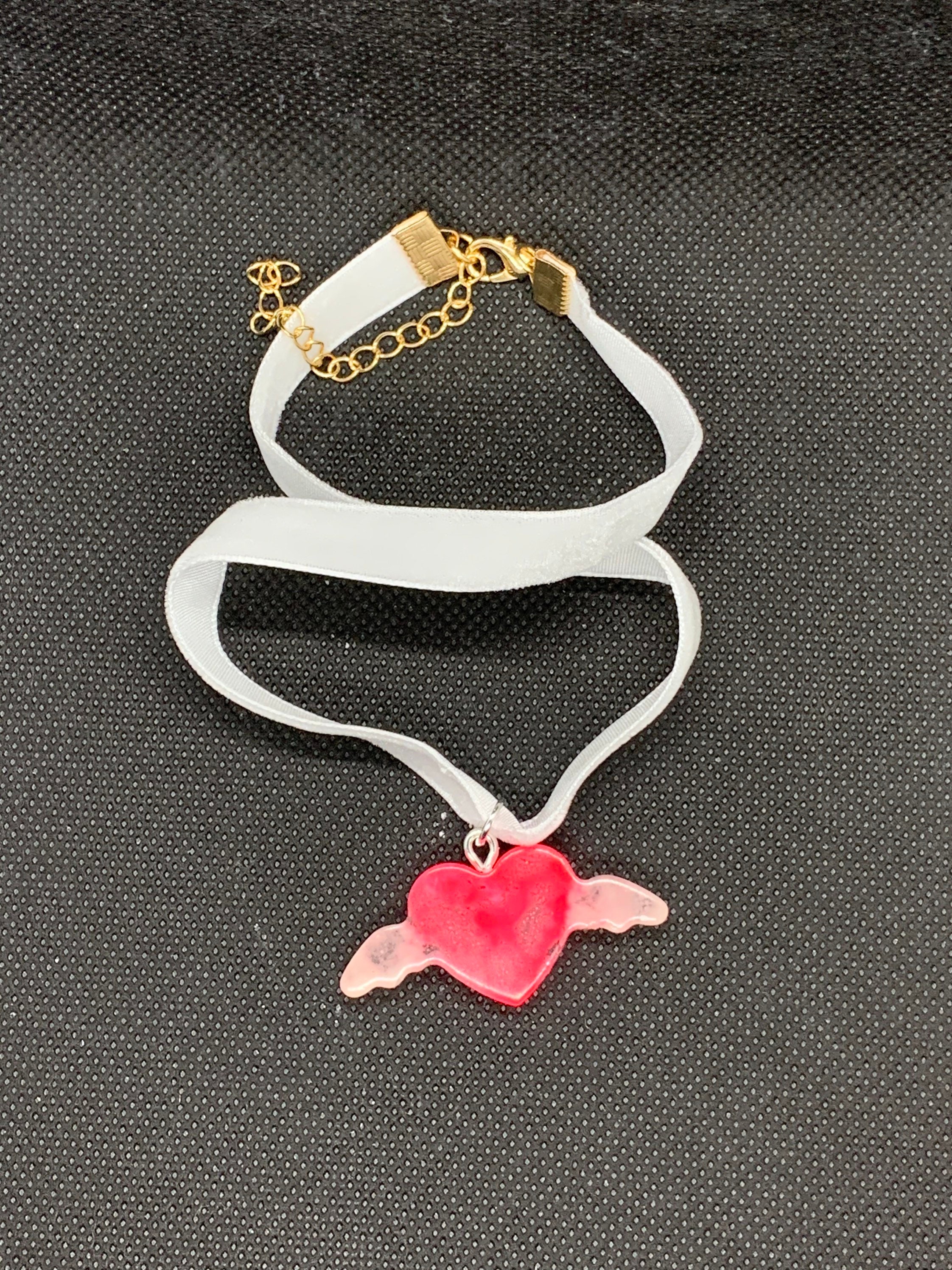 Pink Glow-in-the-dark Heart With Wings Pendant Choker Necklace Kawaii ...