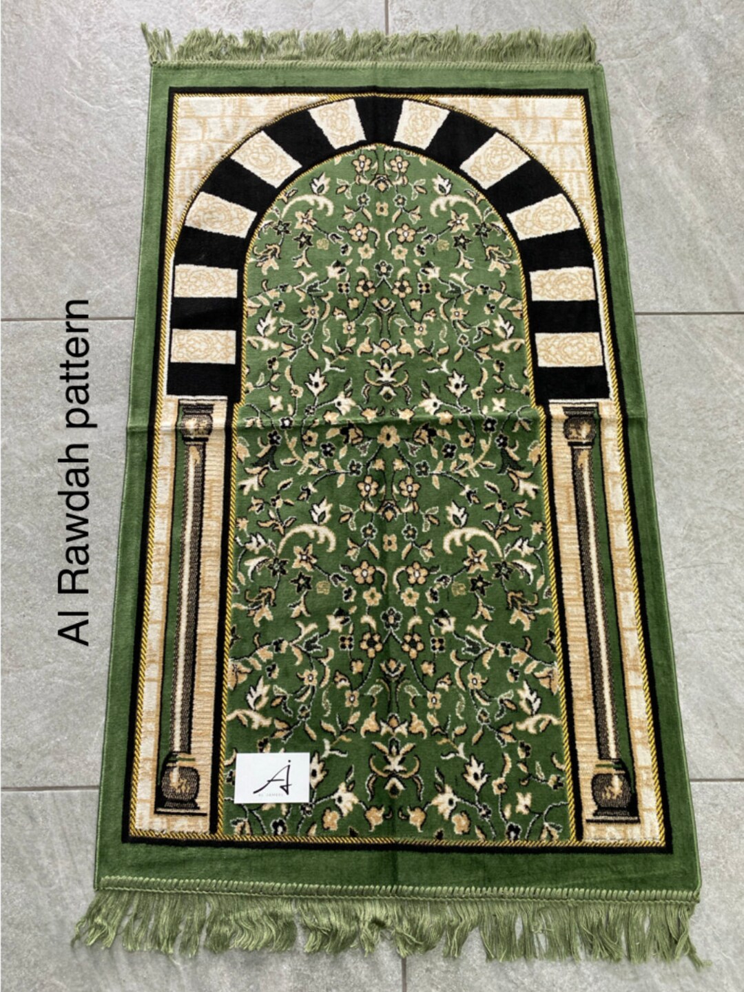 Beautiful Prayer Mats/musallah in 5 Beautiful Haramain Designs ...