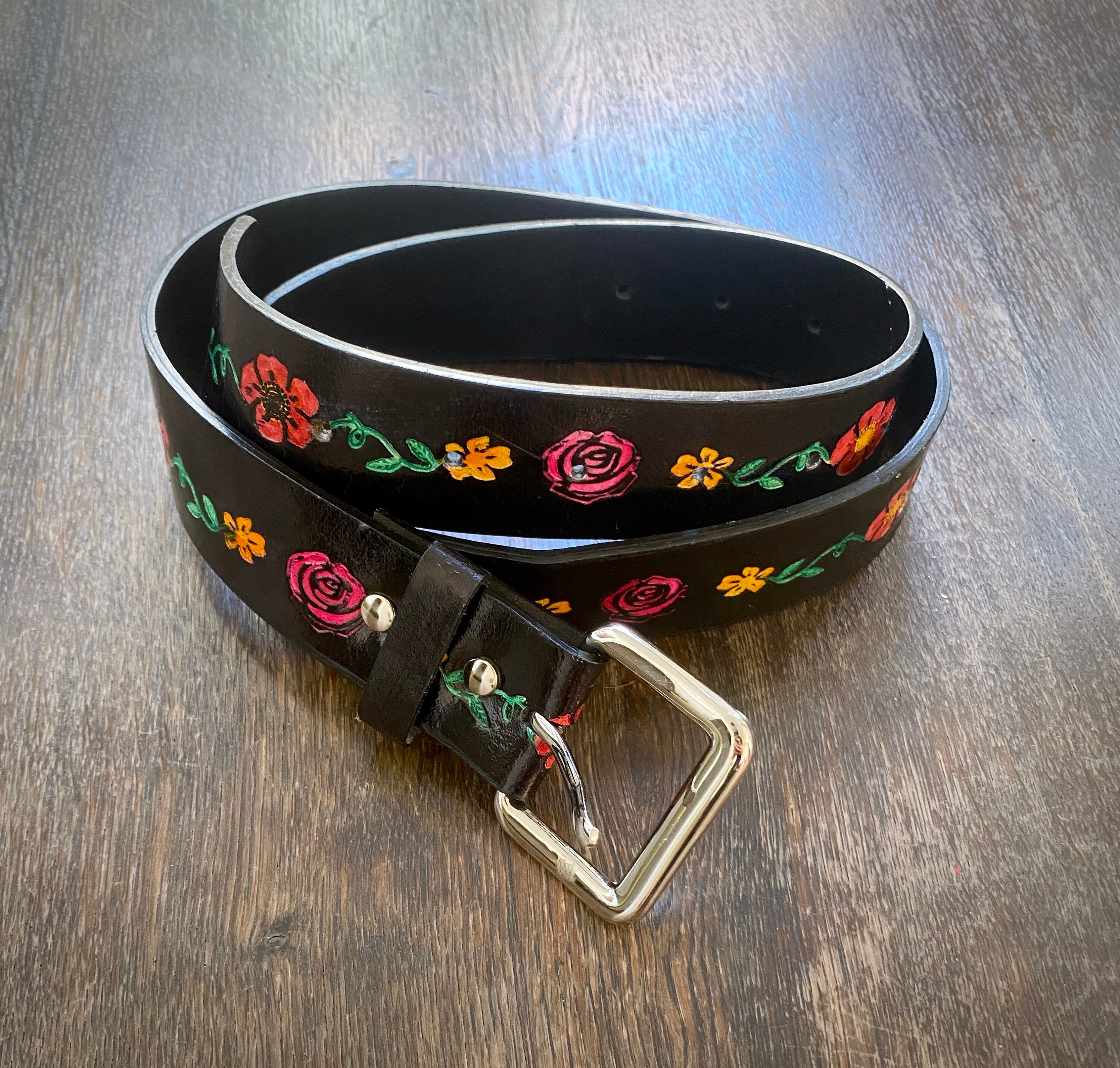 1970s Western tooled & hand painted leather belt - Size S/L