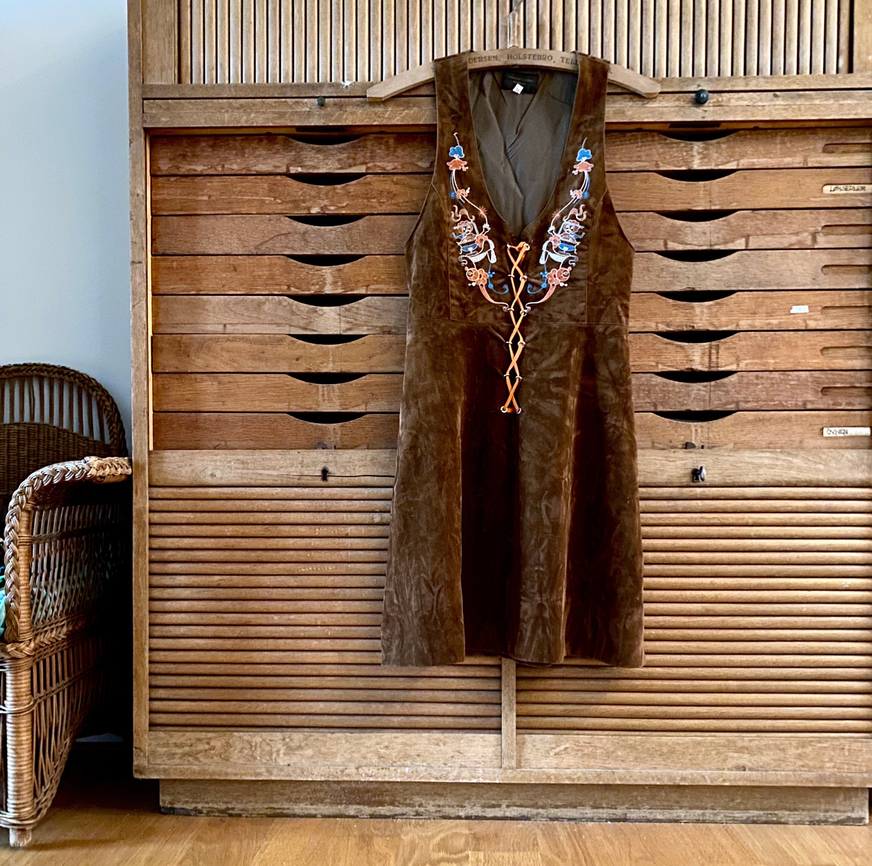 ON HOLD! 1970s faux suede embroidered western dress - Size XS/S