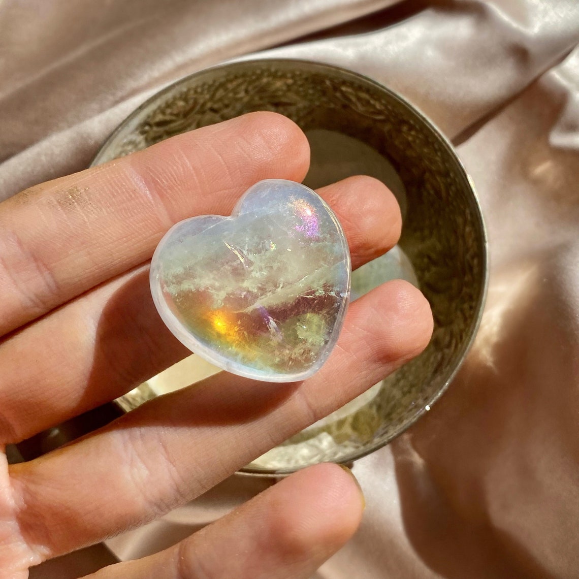 Angel Aura Quartz Heart Palm Stone Crystal | White Gold Blue Flashy ...