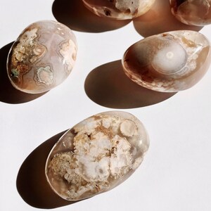 Cherry Blossom Agate Palm Stone | Metaphysical Healing Worry Stones ...