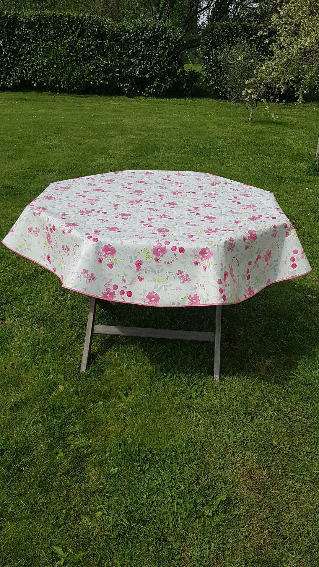 Toile cirée ronde 155cm de large "Fleurs roses". - Etsy France