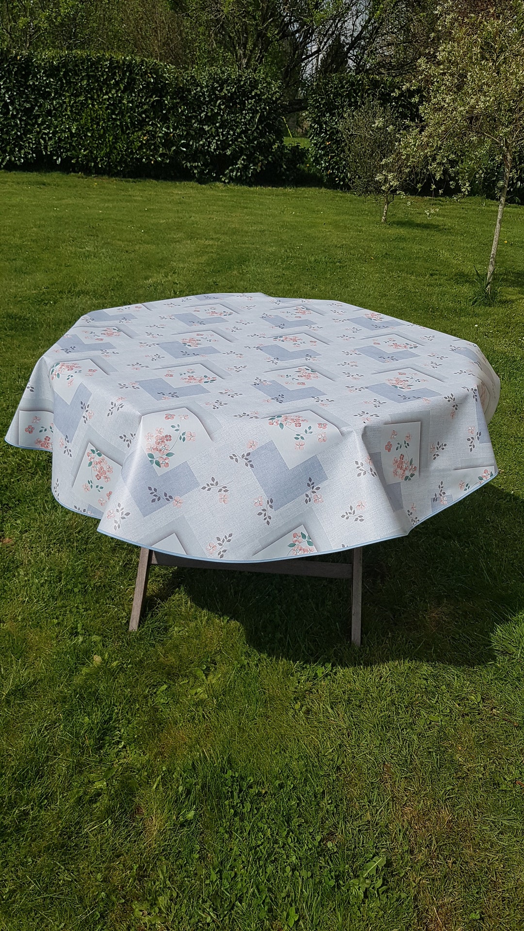 Round Oilcloth 155cm Wide Blue and Pink Flowers. - Etsy