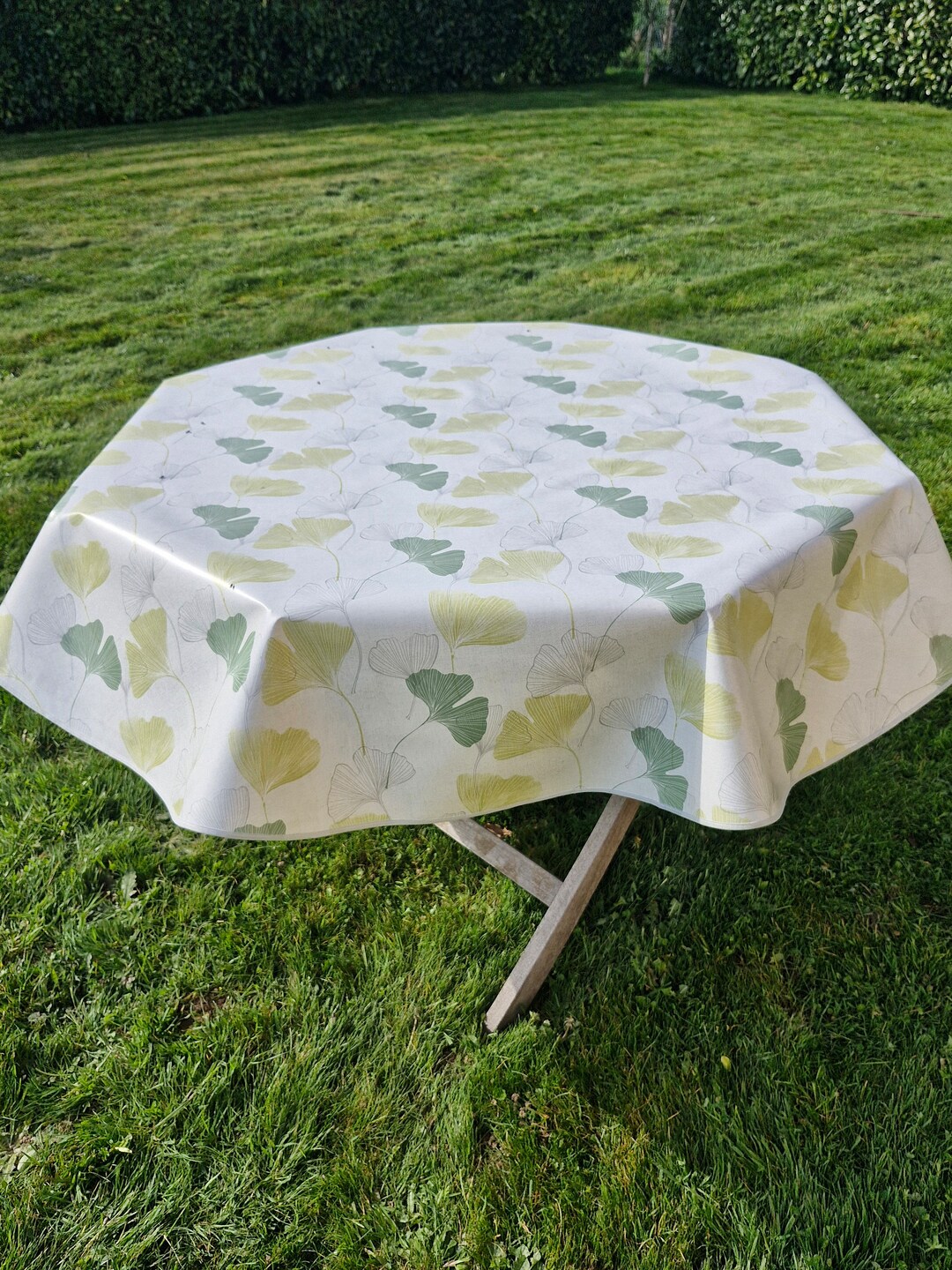 Round Oilcloth, 155cm Wide, "green Ginkgo". - Etsy