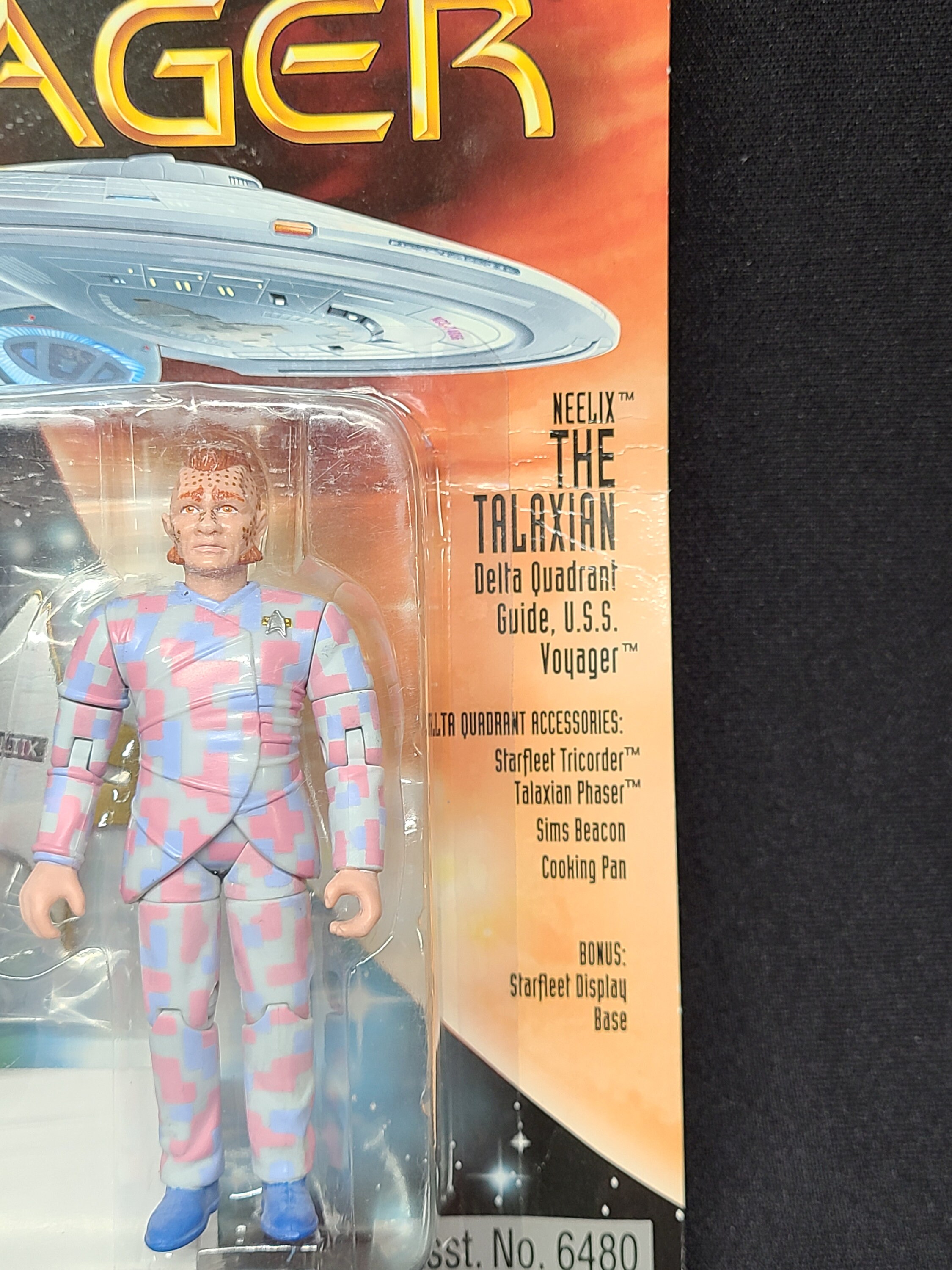 1995-1996 Star Trek Voyager Action Figures Chakotay the - Etsy