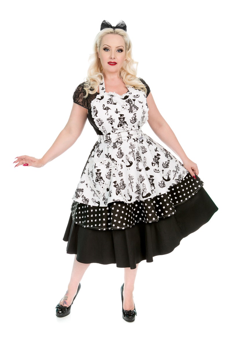 Alice in Wonderland Womens Apron. Retro Vintage Style Sweetheart Apron ...