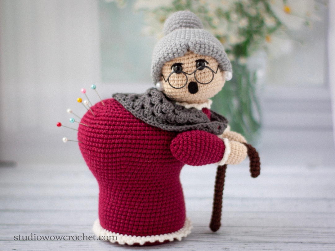 Granny/grandma Crochet Pattern Amigurumi Pin Cushion En, Es, It, Fr, Pt ...