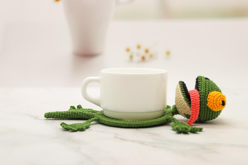 Crochet Pattern Coaster Splat Lizard Funny Handmade Design for Mug or ...