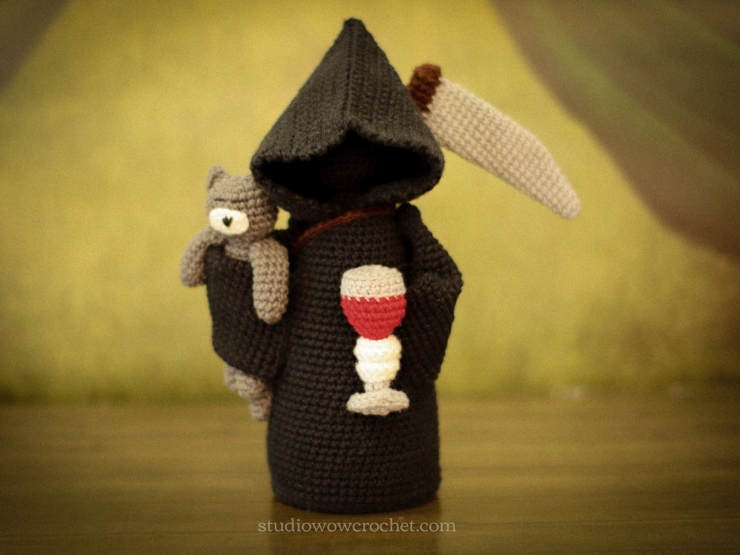 Amigurumi Crochet Pattern Death, Cats and Wine DIY Halloween Decor ...